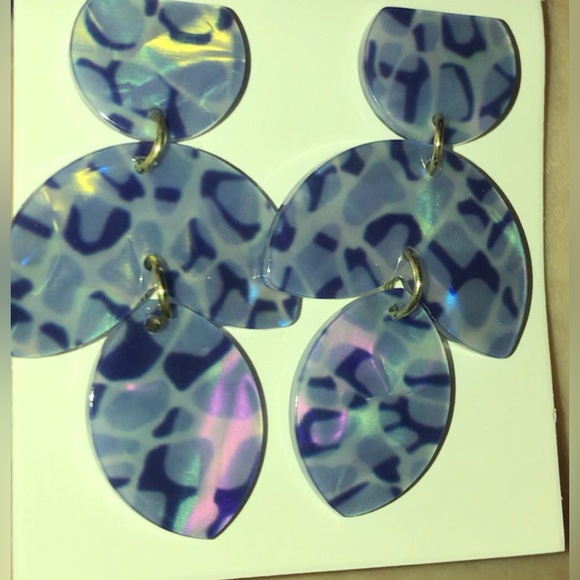Jewelry | Tortoise Leaves Blue Water Refraction Caustics Dappled Tiered ...